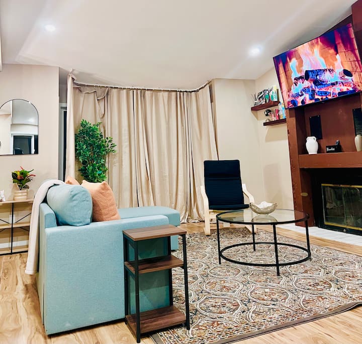 Cozy 2br Home - 8 Min From Pae | Near Highway - Everett, WA