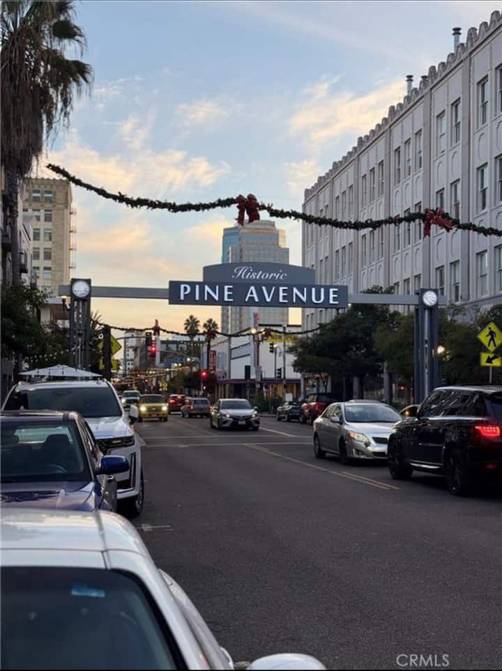 Prime Downtown Long Beach Spot, Walk To The Marina - Long Beach, CA