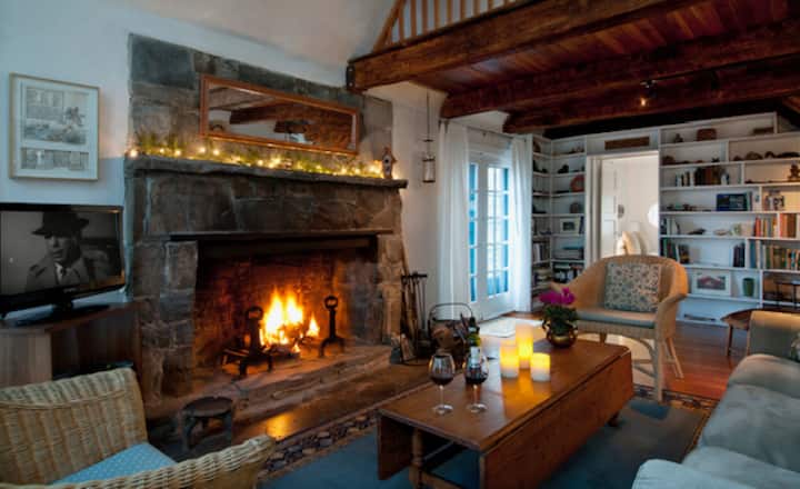 Beautiful Historic Cottage Minutes To Town - Woodstock, NY