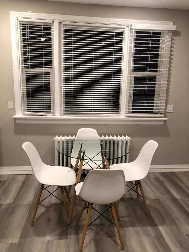 The Cozy 2br Apartment - Waterloo, Ontàrio, Canadà
