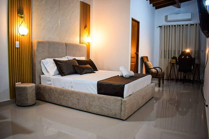 Moderno Apartamento Con Jacuzzi En La Floresta - Medellín, Colombia