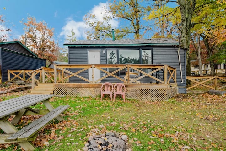 Pine #10 2-bedroom House - Gravenhurst