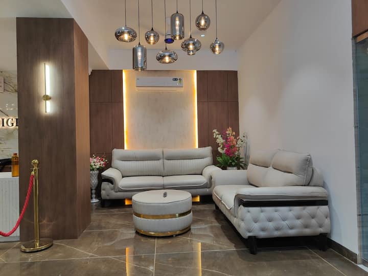 3 Bhk Serviced Apartments, Solapur. - Solapur