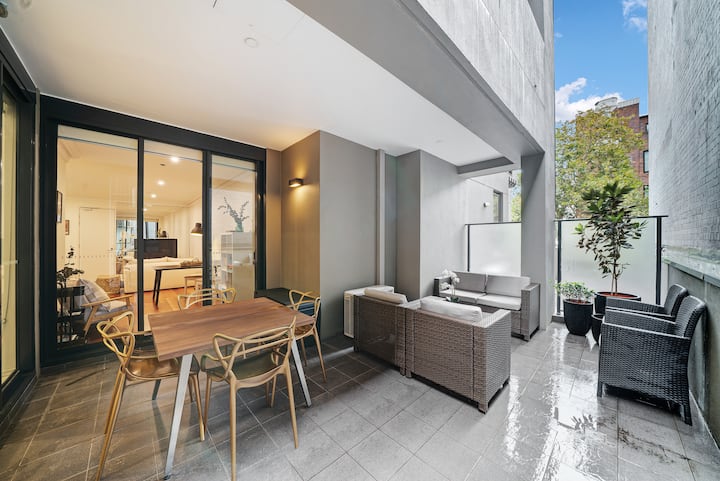 Courtyard City Apartment - Sidney, Australia