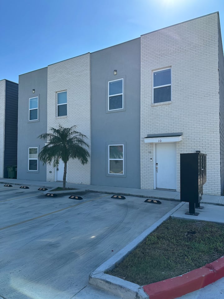 Ten @ The Landmark - Brownsville, TX