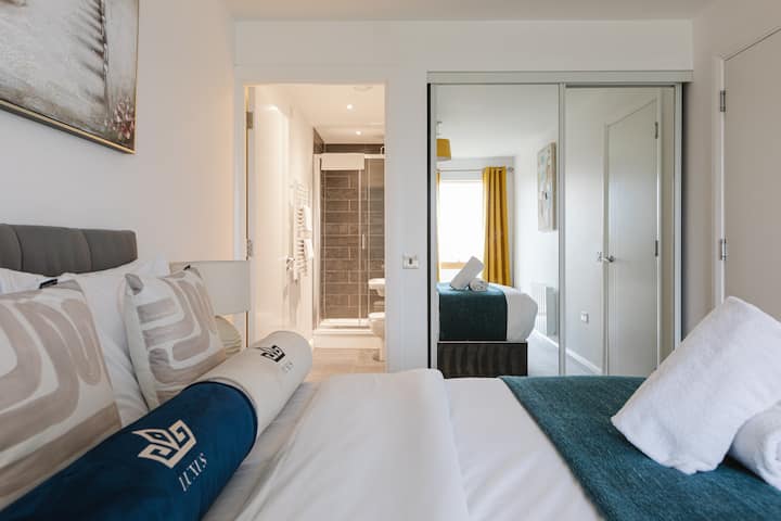 Stylish Cozy 2br | Sleeps 6 - Belfast