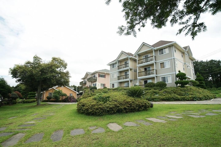 패밀리 스위트(대가족,단체 전용 객실)최대 20명 숙박가능 - Jeju-do