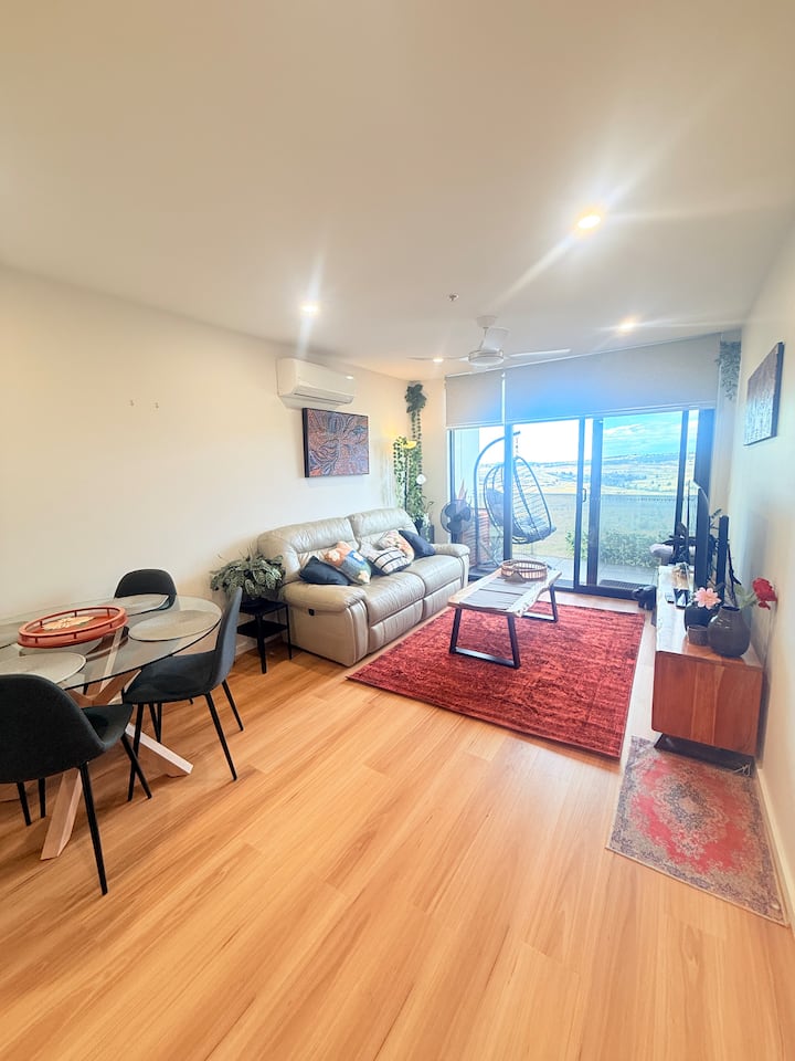 2 Bedroom Relaxing Apartment In Denman Prospect - Canberra