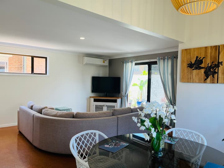 Town Beach Townhouse – Near Beach & City - Port Macquarie
