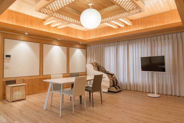 [2박~ 7% 할인] 포항 45평 초대형 신규 숙소 안마의자/스타일러/가족/모임/워크숍 - Pohang-si