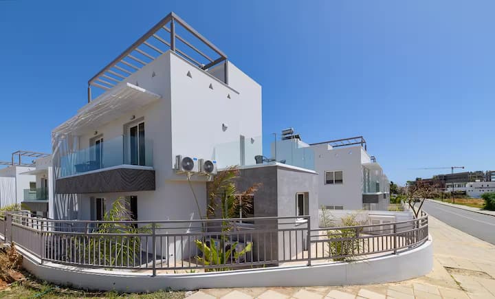 Nissi Beach Vacation Villa - Nissi Beach