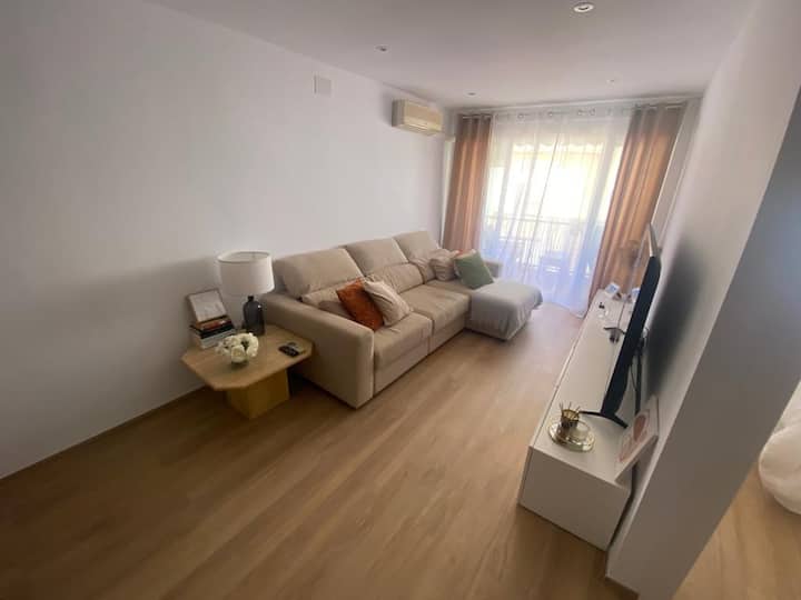 Apartamento En Primera Linea De Playa De Campello - El Campello