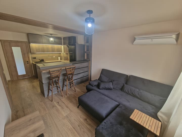 Stylish 2-bedroom Getaway • Premium Comfort - Rila