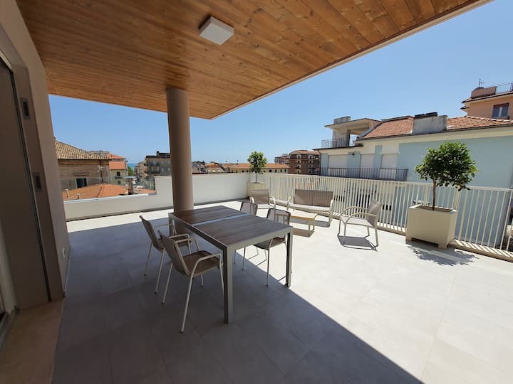 Appartamento Di Pregio Con Terrazza Vista Mare - Grottammare
