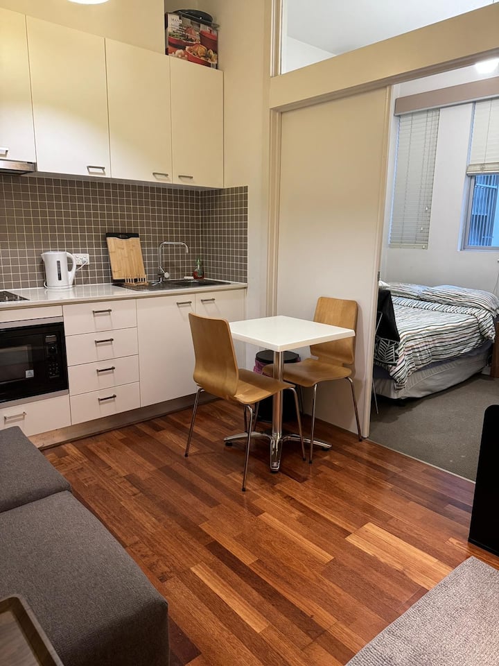 Charming Apartment - Melbourne