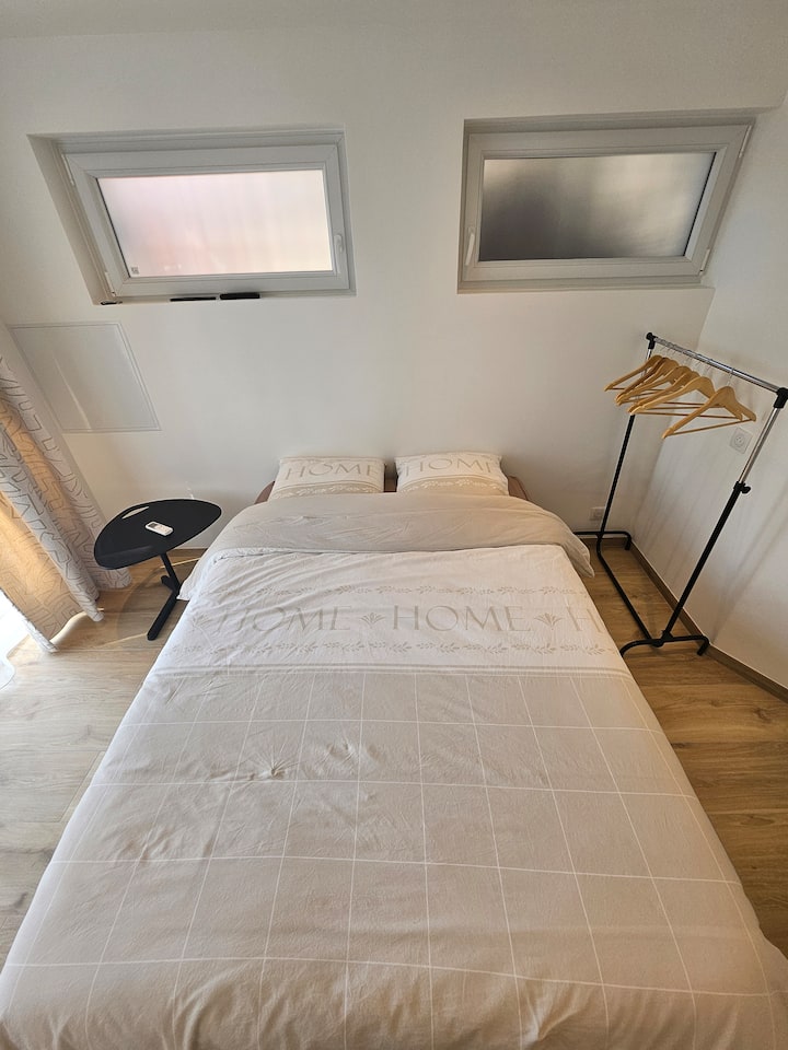 Suite Privée | Porte Des Alpes | ÉTape Express - Chambéry