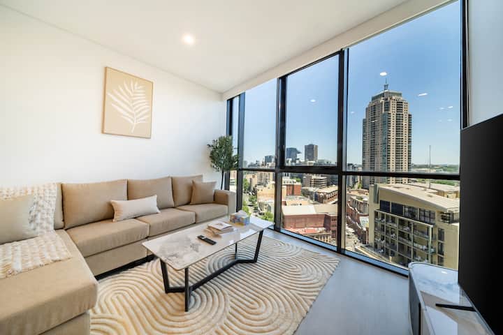 Cozy Cbd 2br + Study | Level 18 Skyline Views - Lane Cove