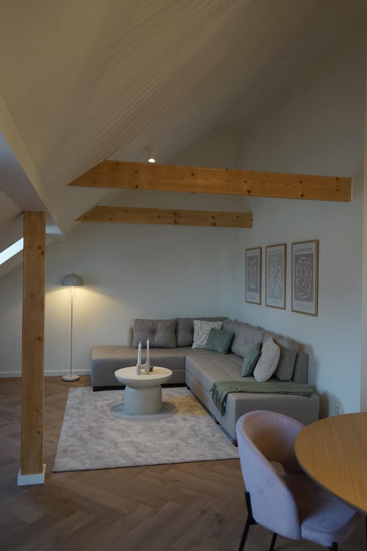 Dachgeschosswohnung Im Stadtzentrum Für 4 Personen - Paderborn