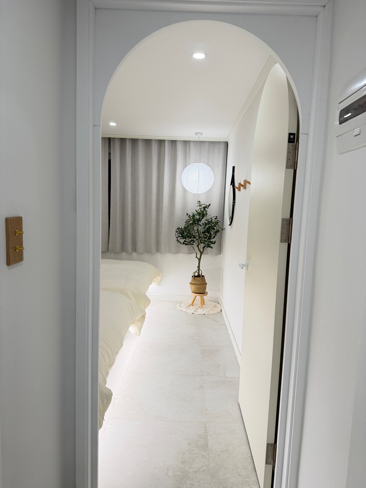 Hongik University Station 10 seconds on foot #Q size 3bed #Hongik University Main Street # ...