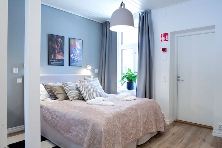 Rauhallinen Huoneisto Naantalin Rannassa - Naantali