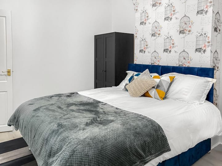 40% Off Long Stays At Barnsley For 6 + Fast Wifi - Barnsley