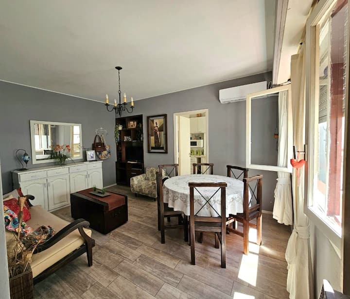 Depto. Familiar Con Cochera En Zona Céntrica - Mar del Plata