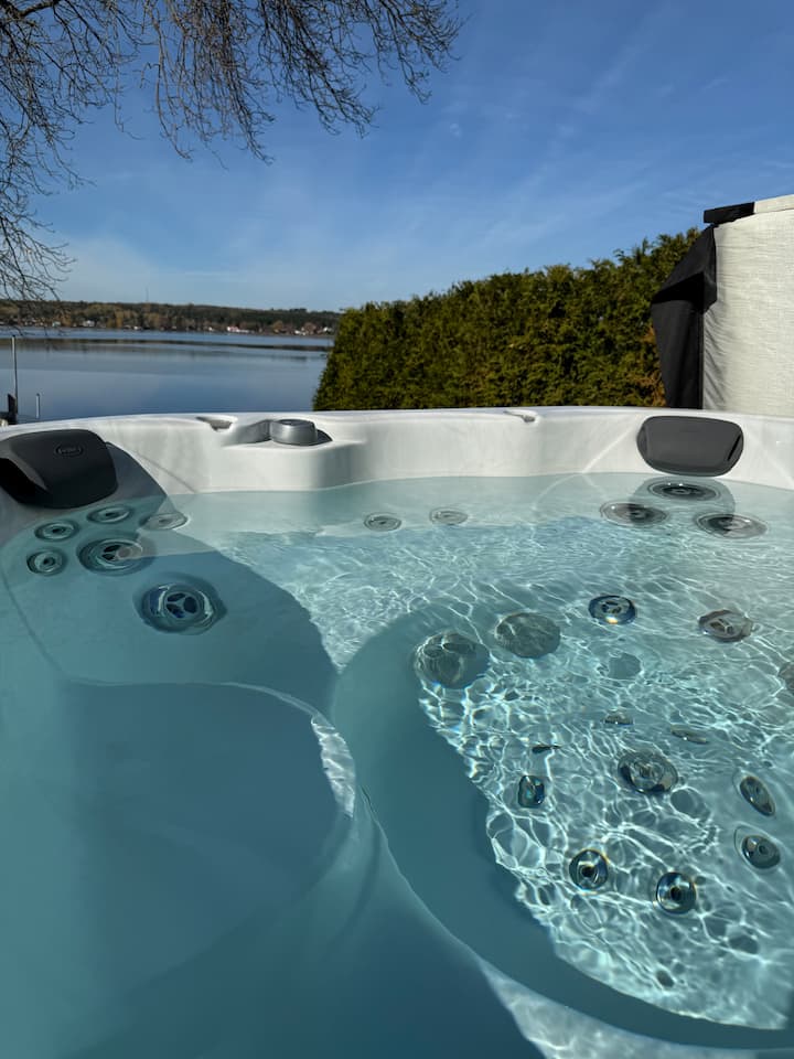 Chalet Panoramique Spa & Piscine, Lac Aylmer - Quebec