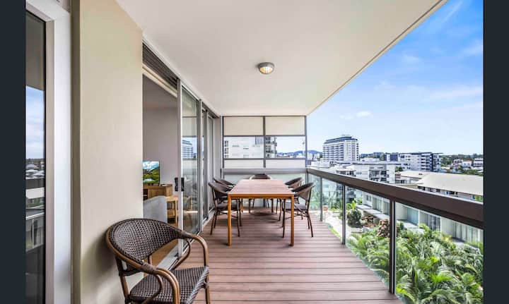 Central Brisbane Apartment W Pool, Gym & Spa - Spring Hill