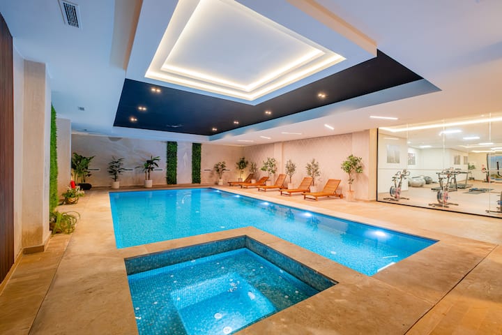 New Elegant 2br & Pool, Jacuzzi, Gym - Citycenter - Marrakech