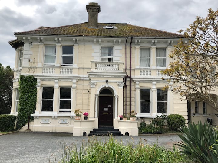 Spacious 5-ensuite Home Near Hastings Town & Rail - Saint Leonards