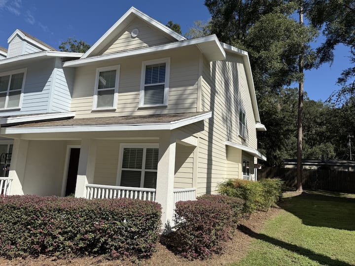 Home Close To Univ Of Florida, Hospitals And Malls - Gainesville, FL