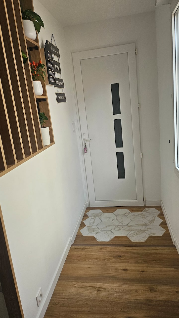Charmant Appartement Cosy Au Cœur De La Ville - Sausset-les-Pins