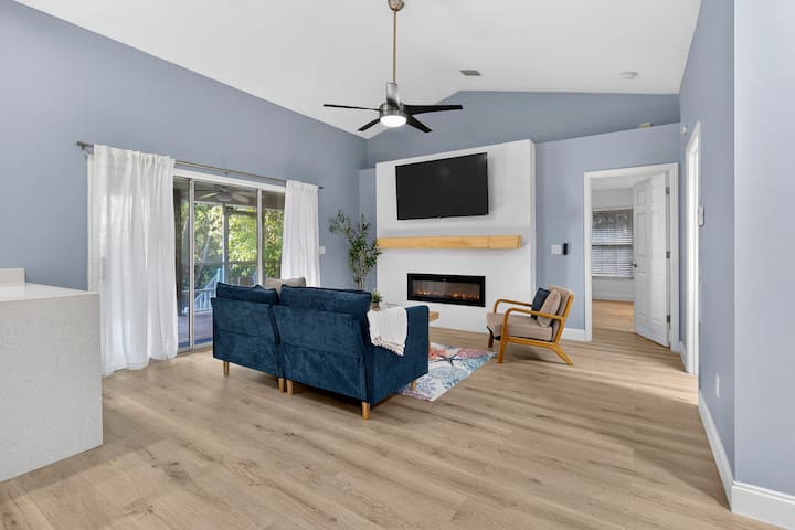 The River Oak Cottage - Crystal River, FL