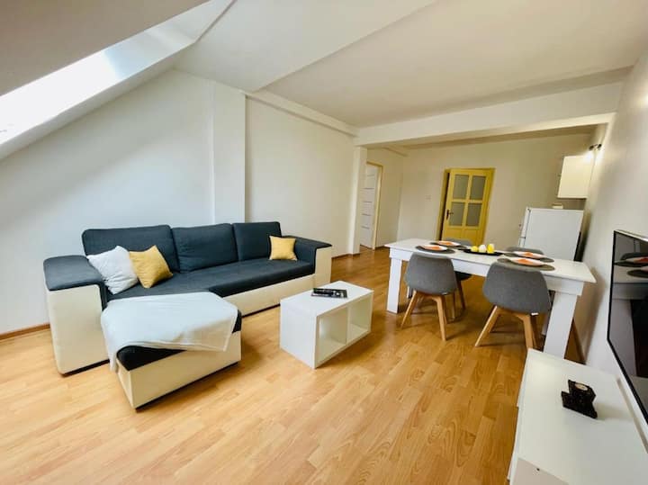 Pohodlný Apartmán S Výhľadom Na Fontánu - Košice