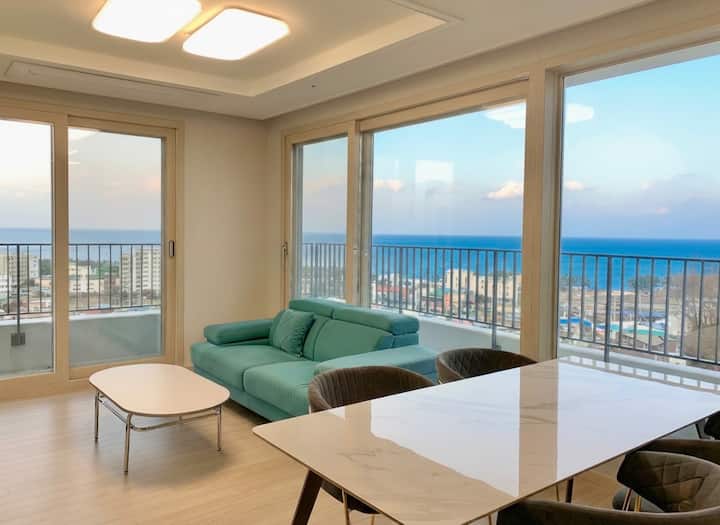 [파노라마 오션뷰 로얄스위트] #오후1시퇴실 #6인가능#2룸2욕실#최고급청결 - Sokcho