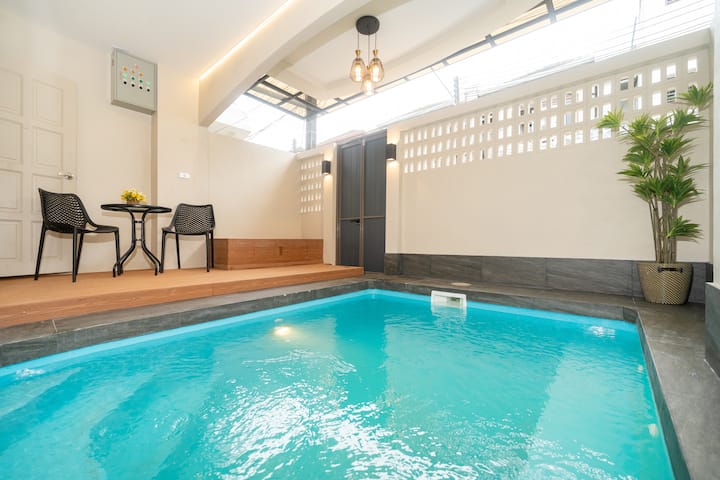 Chill Beach | Bangla Comfy Bed And Pool - Patong Beach