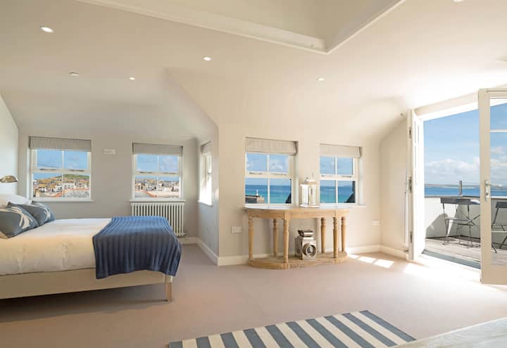 Sleeps 16 - 5* Family Home In St Ives 50m To Beach - Saint Ives