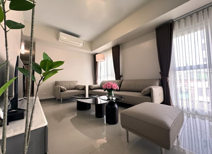 3br Bayshore Escape | Resort-style Living - Parañaque