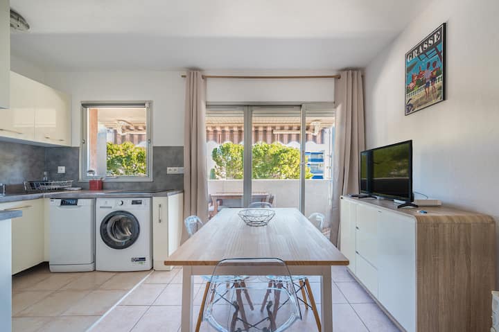 Studio à Cagnes/mer - 700m De La Mer - Terrasse - Cagnes-sur-Mer
