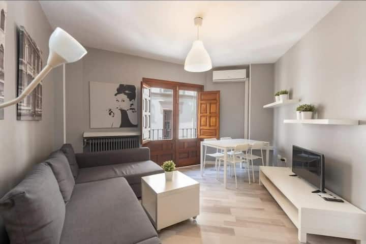 Apto. Sweethome. Parking Opcional. - Alhambra