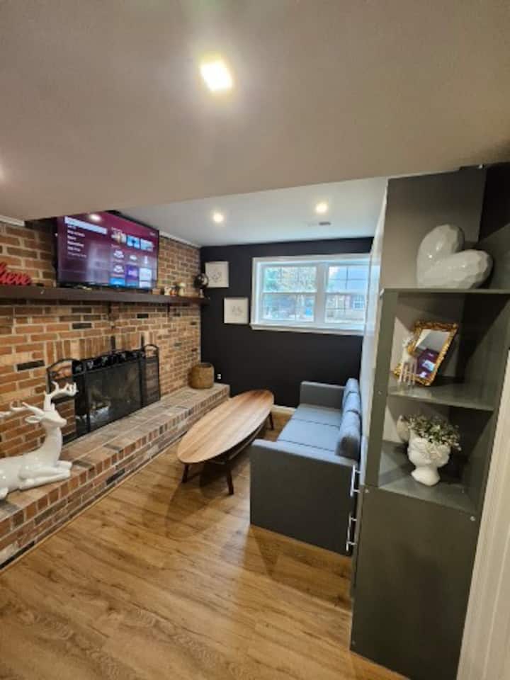 Cozy & Warm 2 Bedrooms Next To Tyson's Malls - Fairfax