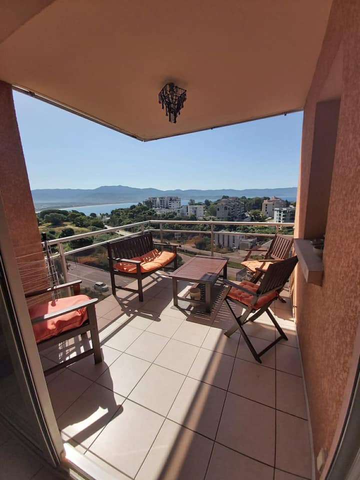 Zen Home : Appartement Meublé Vue Sur Mer - Ajaccio