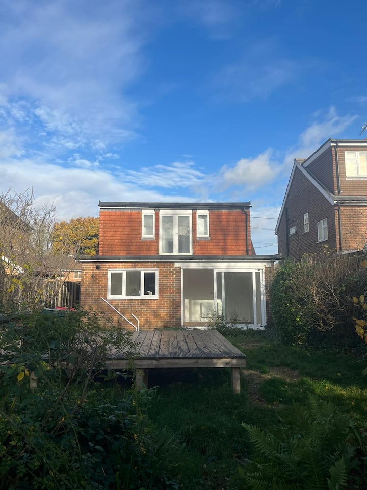 Woodfield Cottage Crawley 3 Br Gatwick Wifi - Crawley