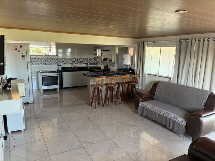 Casa C/ Churrasqueira Em 
Itaoca A 350m Da Praia - Itaoca