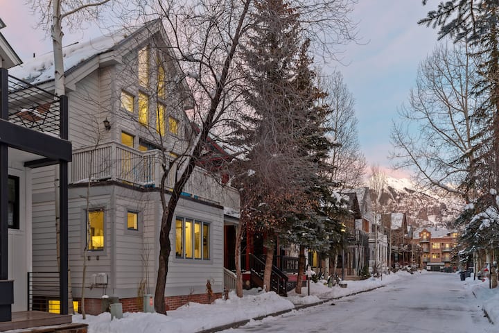 445 Depot Avenue – Elevated Telluride Comfort - Telluride, CO