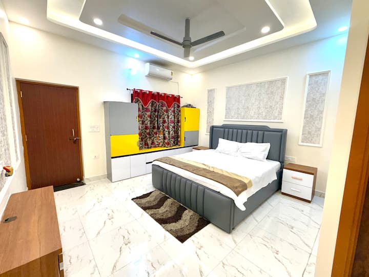 Parkhaven, Luxury Villa, Peaceful, Resort Feel - Noida