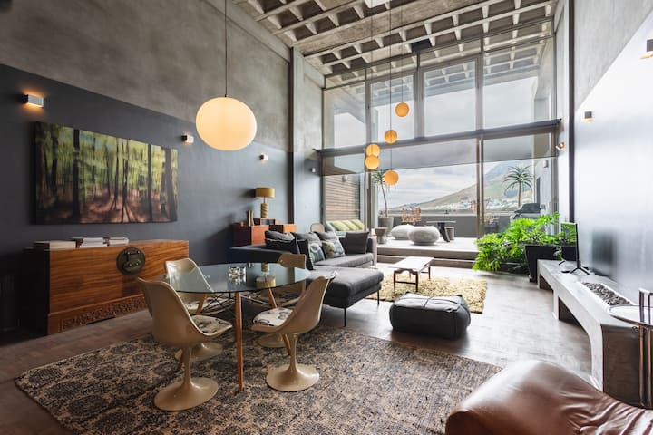 Cape Town Loft Living • Table Mountain & City Pops - Cape Town
