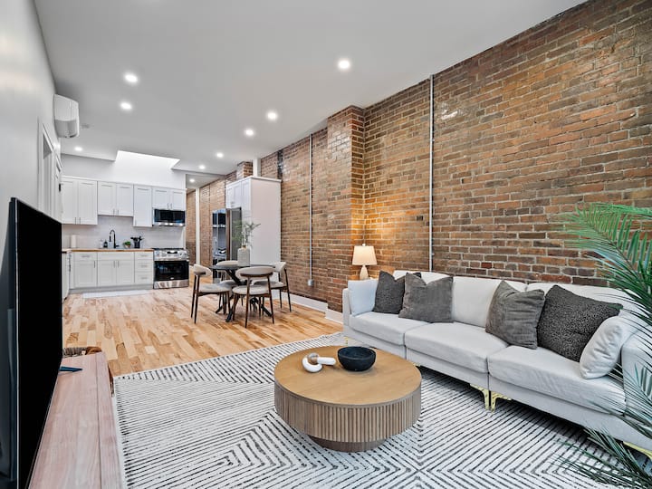 The Brick Treasury Loft - Ohio City, OH