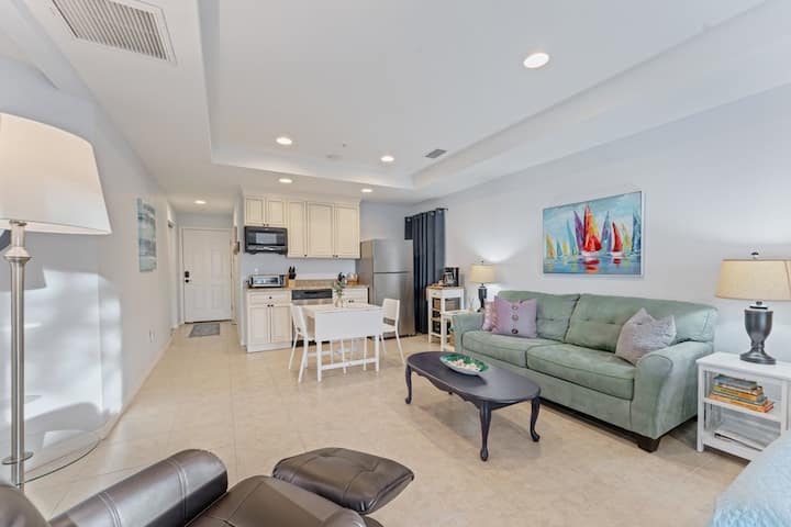 Studio, Pool, Dock, Just Minutes From The Beach! - Stump Pass Beach State Park, Englewood