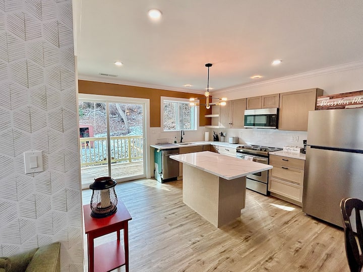 Cozy, Updated 2-bedroom Apartment In Sono - Norwalk, CT